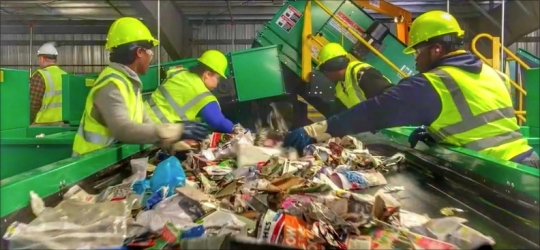 Recycling giant Waste Management sees future in film recovery – USA ...