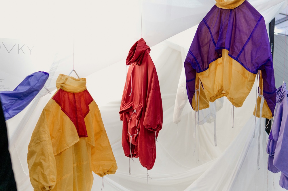 LanzaTech x lululemon collab births a new sustainable fashion item ...