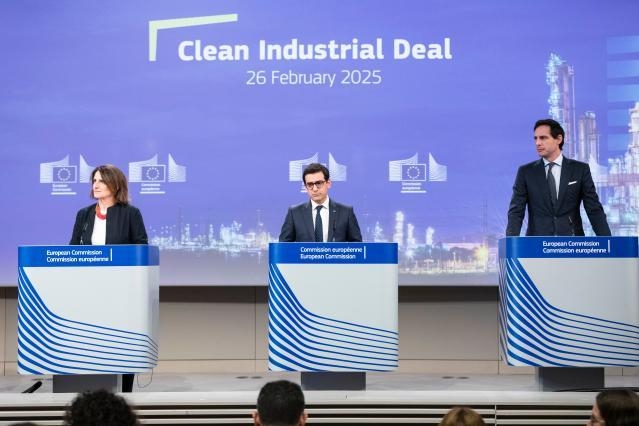 A Clean Industrial Deal for competitiveness and decarbonisation in the ...