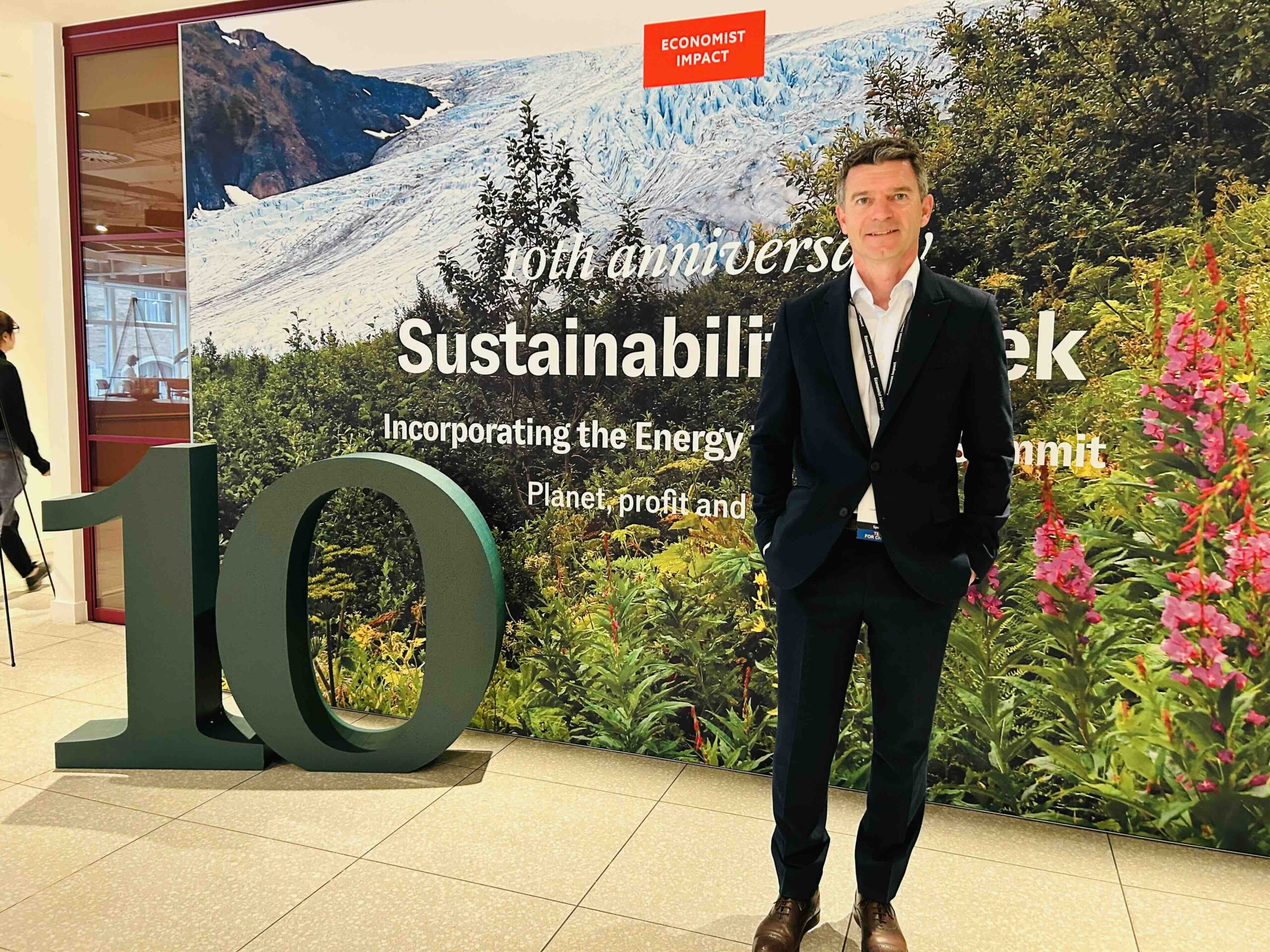 The world’s first commercially available recycled PLA - Renewable ...